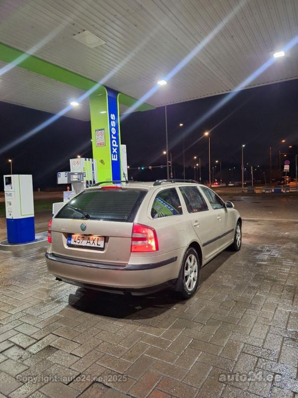 Beige Skoda Octavia 2006 in Tallinn, with an engine capacity of 1.90 L and mileage of 388 thousand km for 1499 €, photo 3 on AUTOMOTO.COM.LV