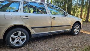Beige Skoda Octavia 2006 in Voru, with an engine capacity of 1.90 L and mileage of 439 thousand km for 1250 €, photo 8 on AUTOMOTO.COM.LV