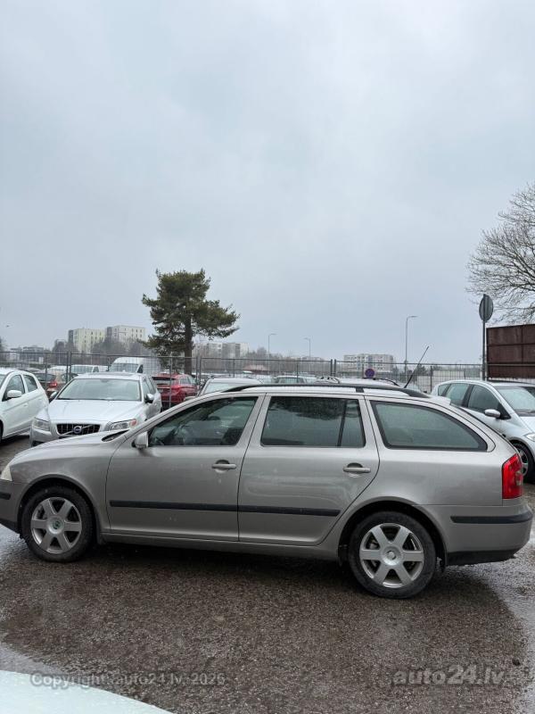 Beige Skoda Octavia 2007 in Tallinn, with an engine capacity of 2.00 L and mileage of 244 thousand km for 2650 €, photo 7 on AUTOMOTO.COM.LV