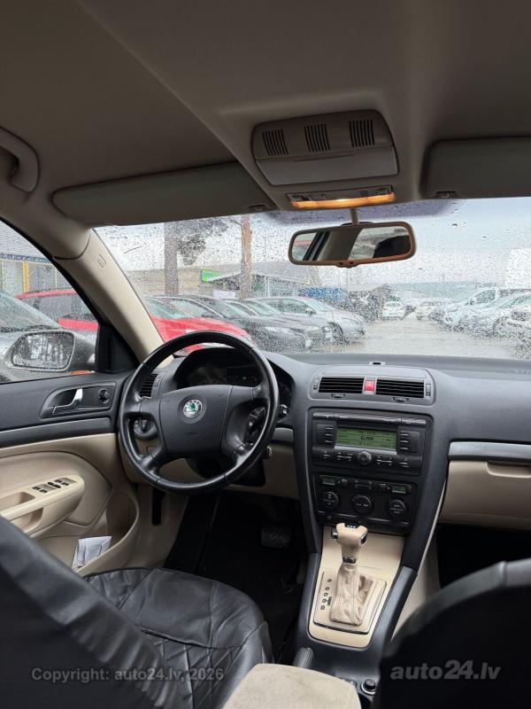 Beige Skoda Octavia 2007 in Tallinn, with an engine capacity of 2.00 L and mileage of 244 thousand km for 2650 €, photo 11 on AUTOMOTO.COM.LV