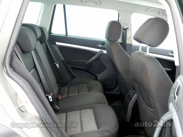 Beige Skoda Octavia 2007 in Tallinn, with an engine capacity of 2.00 L and mileage of 416 thousand km for 1299 €, photo 7 on AUTOMOTO.COM.LV