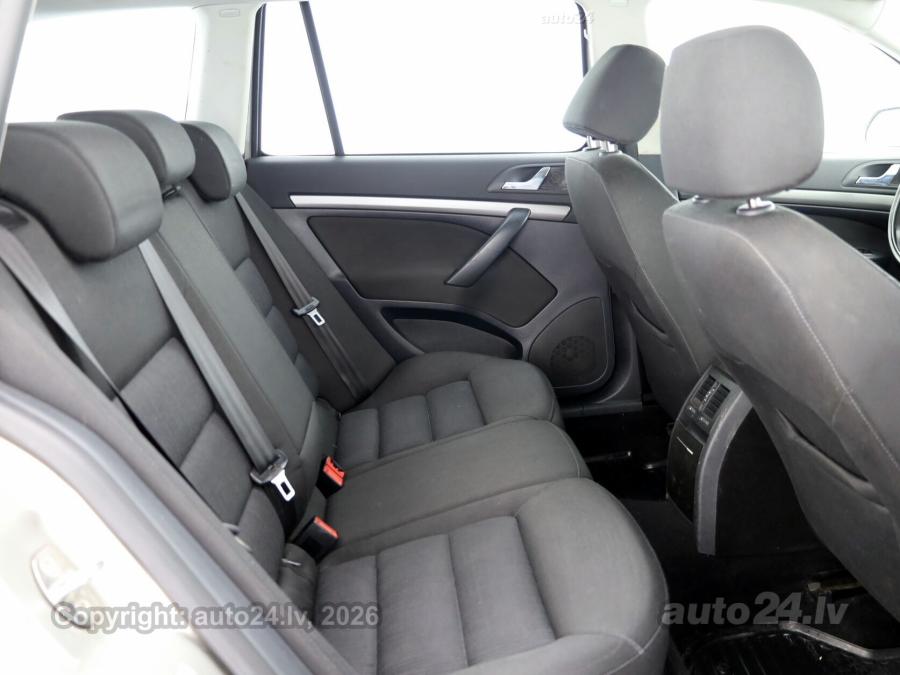 Beige Skoda Octavia 2007 in Tallinn, with an engine capacity of 1.90 L and mileage of 338 thousand km for 1699 €, photo 8 on AUTOMOTO.COM.LV