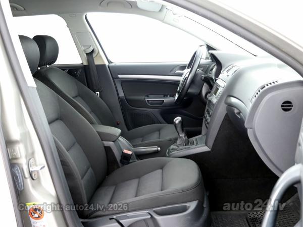 Smilšu krāsa Skoda Octavia 2008 Tallina, ar dzinēja tilpumu 1.90 L un nobraukumu 121 tūkst. km par 3499 €, foto 7 vietnē AUTOMOTO.COM.LV