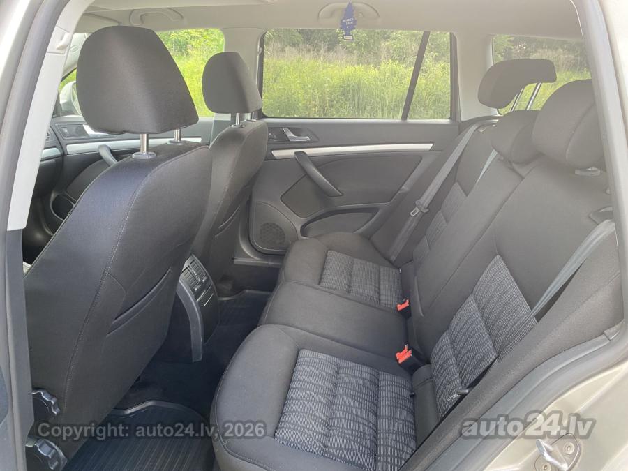 Smilšu krāsa Skoda Octavia 2010 Tartu, ar dzinēja tilpumu 1.40 L un nobraukumu 150 tūkst. km par 3490 €, foto 11 vietnē AUTOMOTO.COM.LV