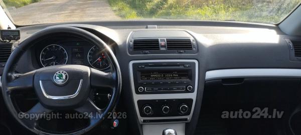 Beige Skoda Octavia 2010 in Voru, with an engine capacity of 1.40 L and mileage of 307 thousand km for 1600 €, photo 10 on AUTOMOTO.COM.LV