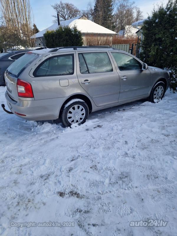 Beige Skoda Octavia 2011 in Tallinn, with an engine capacity of 2.00 L and mileage of 260 thousand km for 5000 €, photo 2 on AUTOMOTO.COM.LV