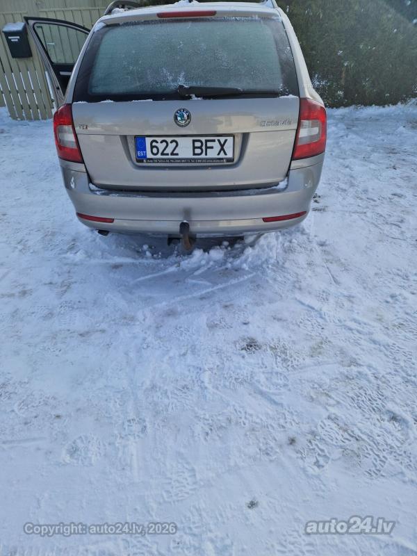 Beige Skoda Octavia 2011 in Tallinn, with an engine capacity of 2.00 L and mileage of 260 thousand km for 5000 €, photo 7 on AUTOMOTO.COM.LV