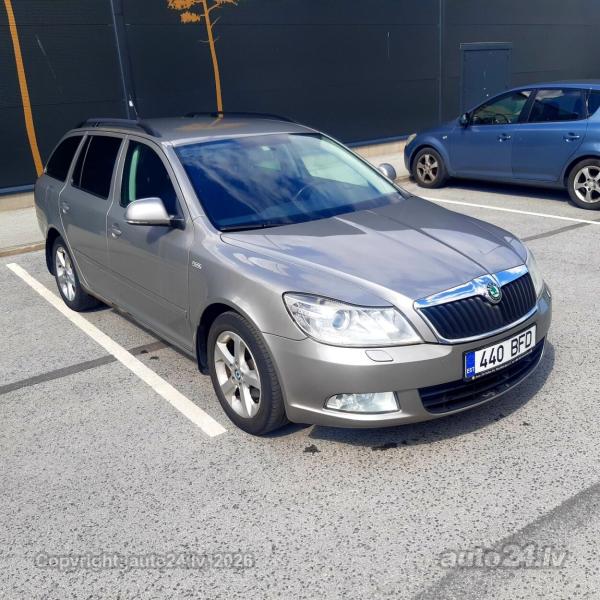 Beige Skoda Octavia 2011 in Tallinn, with an engine capacity of 1.60 L and mileage of 340 thousand km for 2600 €, photo 3 on AUTOMOTO.COM.LV