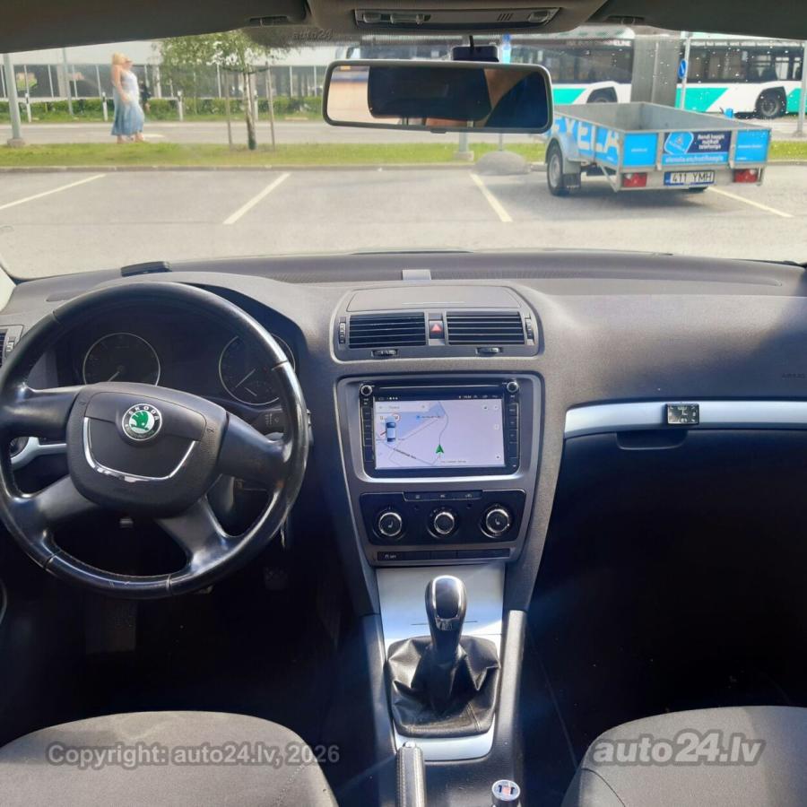 Smilšu krāsa Skoda Octavia 2011 Tallina, ar dzinēja tilpumu 1.60 L un nobraukumu 340 tūkst. km par 2600 €, foto 6 vietnē AUTOMOTO.COM.LV