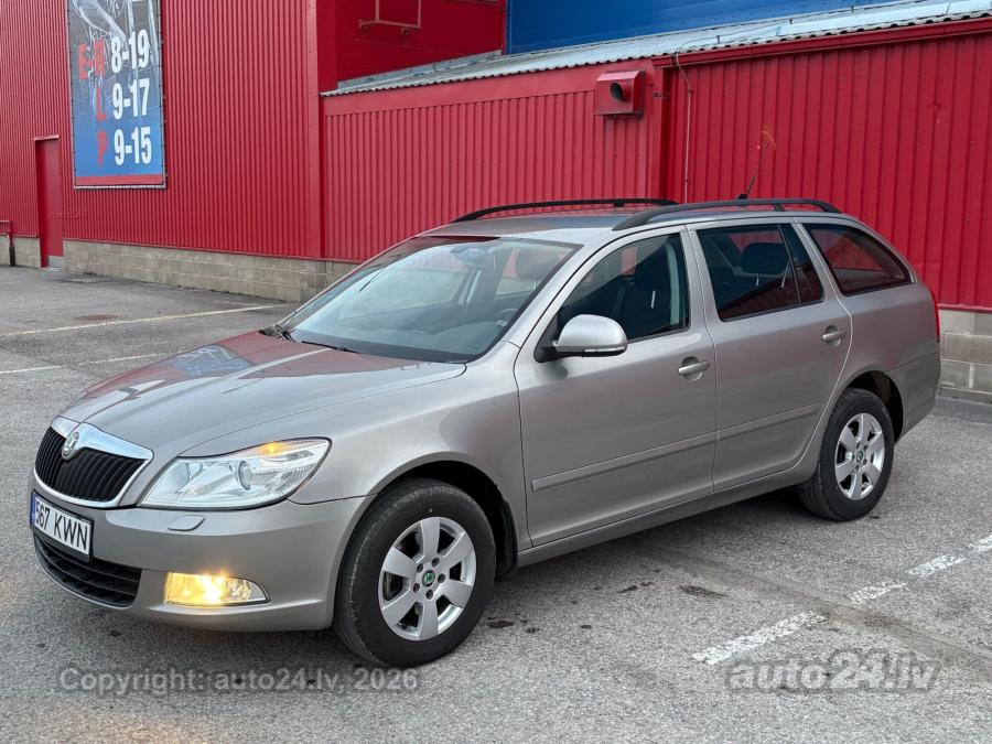 Beige Skoda Octavia 2011 in Tartu, with an engine capacity of 2.00 L and mileage of 348 thousand km for 3900 €, photo 1 on AUTOMOTO.COM.LV