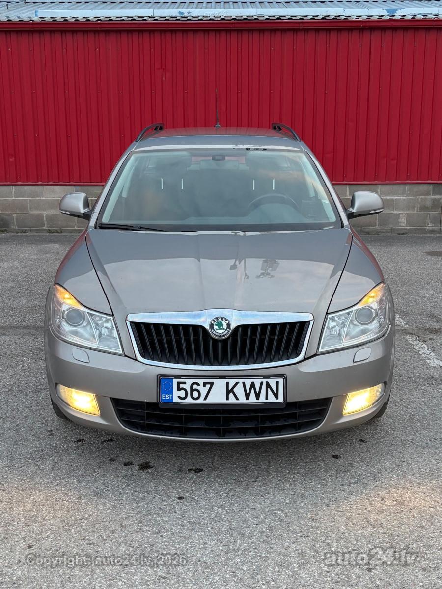 Beige Skoda Octavia 2011 in Tartu, with an engine capacity of 2.00 L and mileage of 348 thousand km for 3900 €, photo 3 on AUTOMOTO.COM.LV