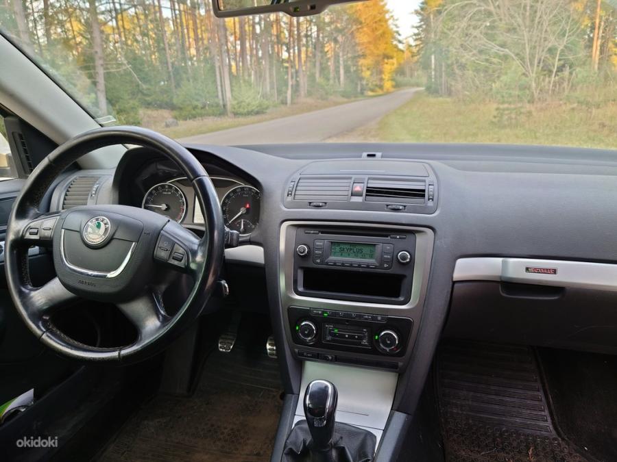 Smilšu krāsa Skoda Octavia 2011 Tallina, ar dzinēja tilpumu 2.00 L un nobraukumu 500 tūkst. km par 3850 €, foto 7 vietnē AUTOMOTO.COM.LV
