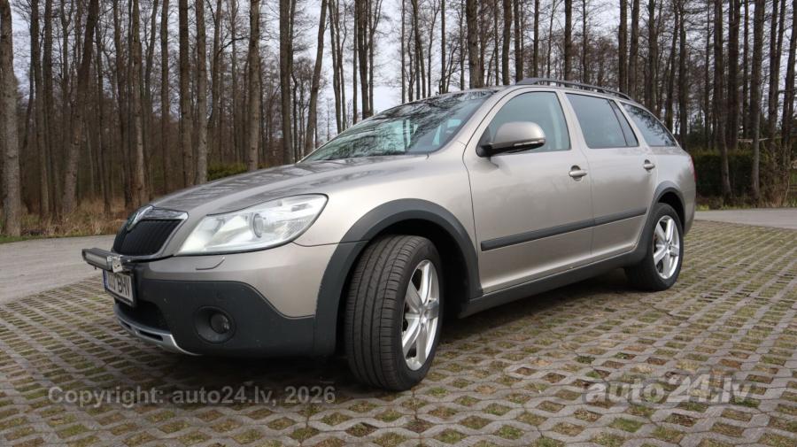 Beige Skoda Octavia 2012 in Tallinn, with an engine capacity of 2.00 L and mileage of 312 thousand km for 4900 €, photo 8 on AUTOMOTO.COM.LV