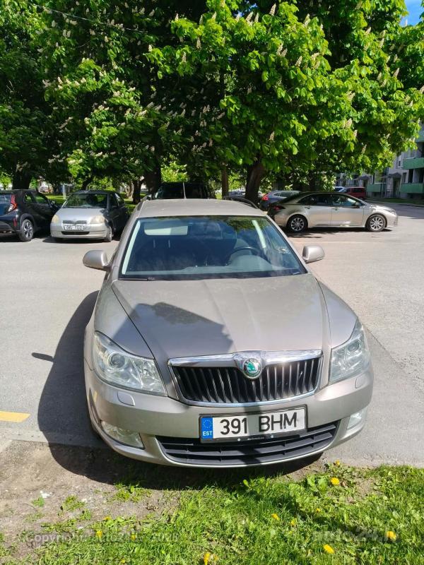 Smilšu krāsa Skoda Octavia 2012 Tallina, ar dzinēja tilpumu 1.40 L un nobraukumu 0 tūkst. km par 3000 €, foto 2 vietnē AUTOMOTO.COM.LV