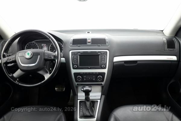 Beige Skoda Octavia 2012 in Tallinn, with an engine capacity of 2.00 L and mileage of 288 thousand km for 2799 €, photo 5 on AUTOMOTO.COM.LV