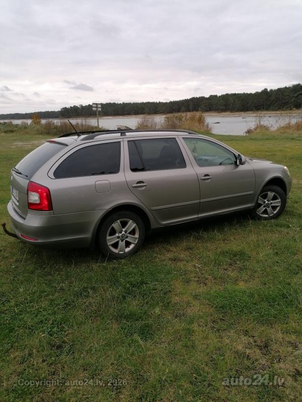 Beige Skoda Octavia 2012 in Tallinn, with an engine capacity of 1.40 L and mileage of 242 thousand km for 3990 €, photo 3 on AUTOMOTO.COM.LV