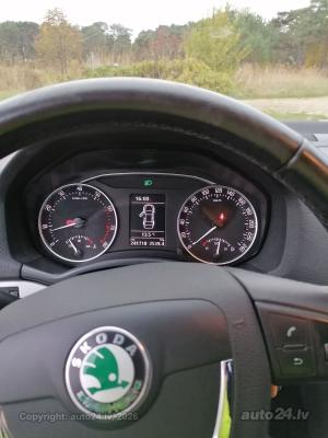 Beige Skoda Octavia 2012 in Tallinn, with an engine capacity of 1.40 L and mileage of 242 thousand km for 3990 €, photo 8 on AUTOMOTO.COM.LV