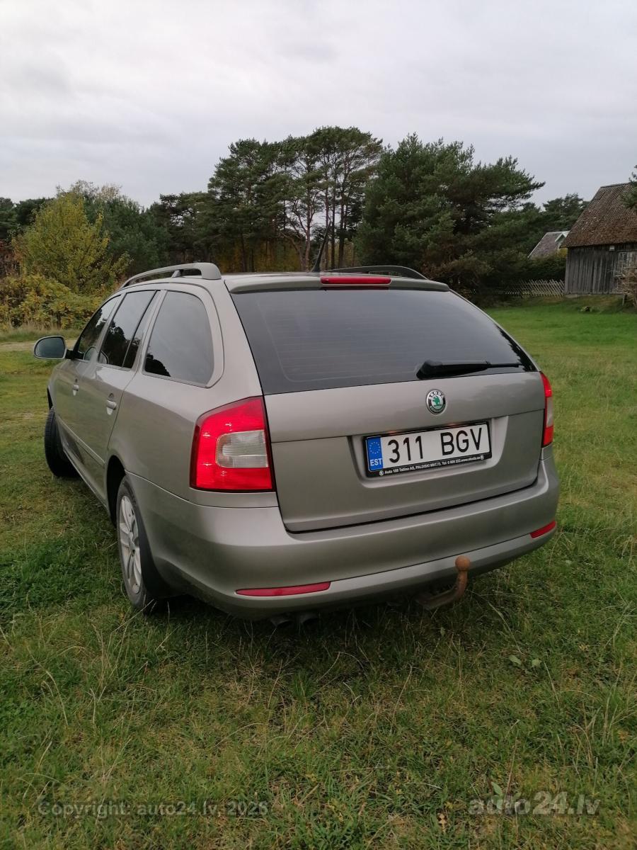 Beige Skoda Octavia 2012 in Tallinn, with an engine capacity of 1.40 L and mileage of 242 thousand km for 3990 €, photo 9 on AUTOMOTO.COM.LV
