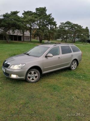 Beige Skoda Octavia 2012 in Tallinn, with an engine capacity of 1.40 L and mileage of 242 thousand km for 3990 €, photo 12 on AUTOMOTO.COM.LV