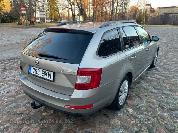 Beige Skoda Octavia 2013 in Polva, with an engine capacity of 2.00 L and mileage of 130 thousand km for 6800 €, photo 4 on AUTOMOTO.COM.LV