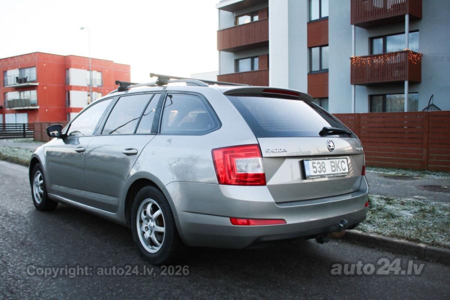 Beige Skoda Octavia 2013 in Tallinn, with an engine capacity of 1.20 L and mileage of 257 thousand km for 4499 €, photo 4 on AUTOMOTO.COM.LV