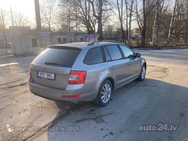 Smilšu krāsa Skoda Octavia 2013 Tallina, ar dzinēja tilpumu 1.20 L un nobraukumu 221 tūkst. km par 4300 €, foto 3 vietnē AUTOMOTO.COM.LV