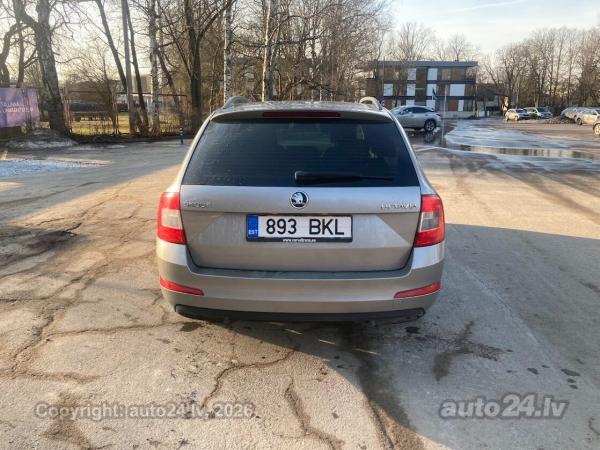 Smilšu krāsa Skoda Octavia 2013 Tallina, ar dzinēja tilpumu 1.20 L un nobraukumu 221 tūkst. km par 4300 €, foto 4 vietnē AUTOMOTO.COM.LV