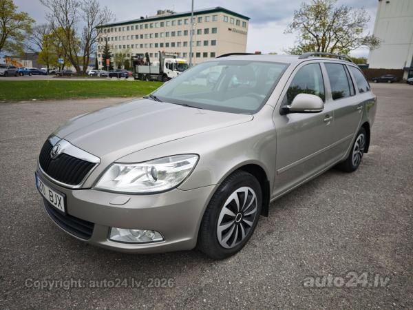 Бежевый Шкода Октавия 2013 в Таллин, объемом двигателя 1.20 л и пробегом 233 тыс. км за 2999 €, фото 3 на AUTOMOTO.COM.LV