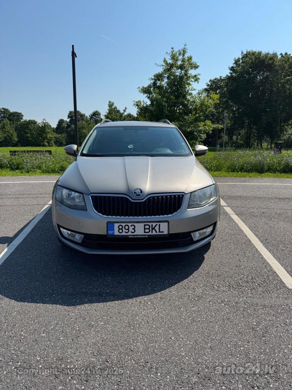 Smilšu krāsa Skoda Octavia 2013 Narva, ar dzinēja tilpumu 1.20 L un nobraukumu 226 tūkst. km par 3990 €, foto 7 vietnē AUTOMOTO.COM.LV