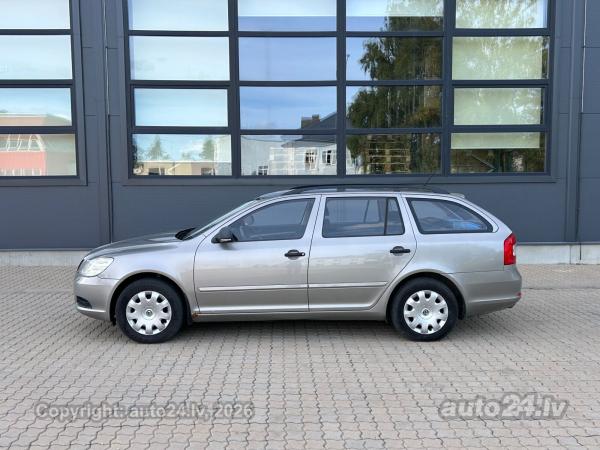 Smilšu krāsa Skoda Octavia 2013 Valga, ar dzinēja tilpumu 1.20 L un nobraukumu 230 tūkst. km par 1800 €, foto 3 vietnē AUTOMOTO.COM.LV