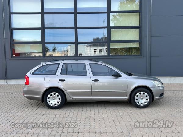 Smilšu krāsa Skoda Octavia 2013 Valga, ar dzinēja tilpumu 1.20 L un nobraukumu 230 tūkst. km par 1800 €, foto 4 vietnē AUTOMOTO.COM.LV