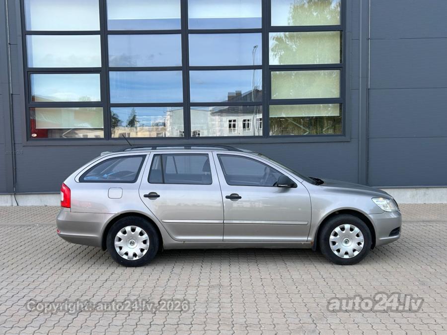 Smilšu krāsa Skoda Octavia 2013 Valga, ar dzinēja tilpumu 1.20 L un nobraukumu 230 tūkst. km par 1800 €, foto 5 vietnē AUTOMOTO.COM.LV