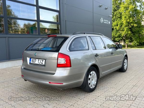 Smilšu krāsa Skoda Octavia 2013 Valga, ar dzinēja tilpumu 1.20 L un nobraukumu 230 tūkst. km par 1800 €, foto 5 vietnē AUTOMOTO.COM.LV