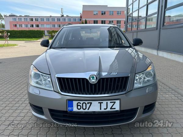Smilšu krāsa Skoda Octavia 2013 Valga, ar dzinēja tilpumu 1.20 L un nobraukumu 230 tūkst. km par 1800 €, foto 8 vietnē AUTOMOTO.COM.LV