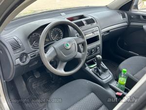 Smilšu krāsa Skoda Octavia 2013 Valga, ar dzinēja tilpumu 1.20 L un nobraukumu 230 tūkst. km par 1800 €, foto 10 vietnē AUTOMOTO.COM.LV
