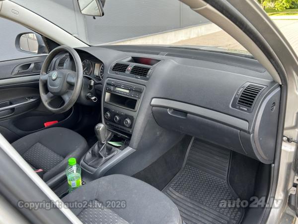 Smilšu krāsa Skoda Octavia 2013 Valga, ar dzinēja tilpumu 1.20 L un nobraukumu 230 tūkst. km par 1800 €, foto 10 vietnē AUTOMOTO.COM.LV