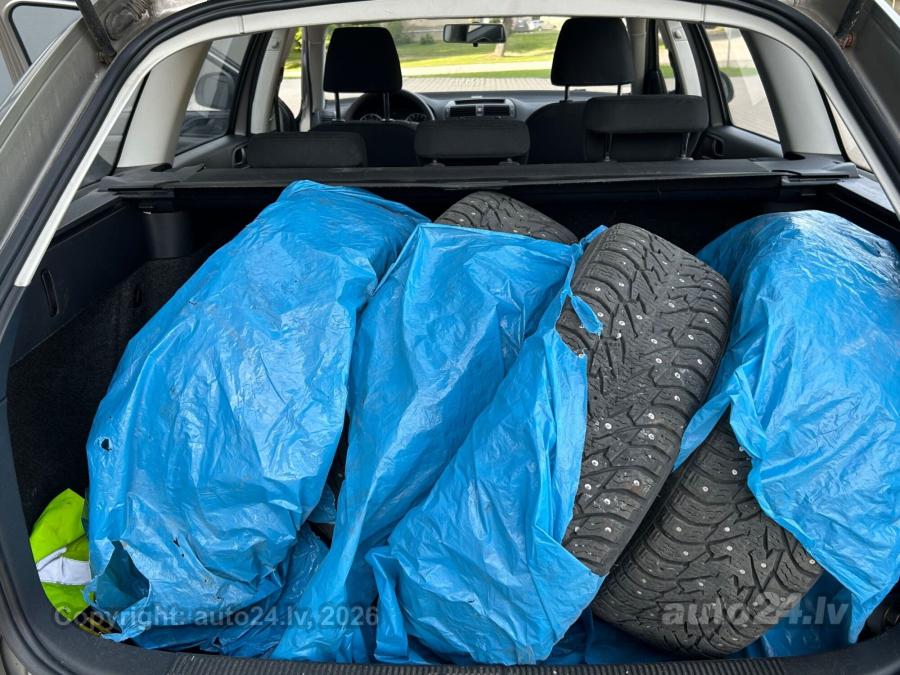Smilšu krāsa Skoda Octavia 2013 Valga, ar dzinēja tilpumu 1.20 L un nobraukumu 230 tūkst. km par 1800 €, foto 13 vietnē AUTOMOTO.COM.LV