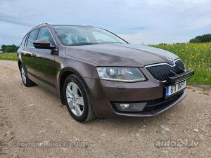 Beige Skoda Octavia 2014 in Viljandi, with an engine capacity of 1.60 L and mileage of 258 thousand km for 7300 €, photo 4 on AUTOMOTO.COM.LV