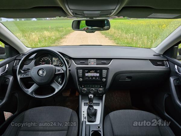 Beige Skoda Octavia 2014 in Viljandi, with an engine capacity of 1.60 L and mileage of 258 thousand km for 7300 €, photo 8 on AUTOMOTO.COM.LV