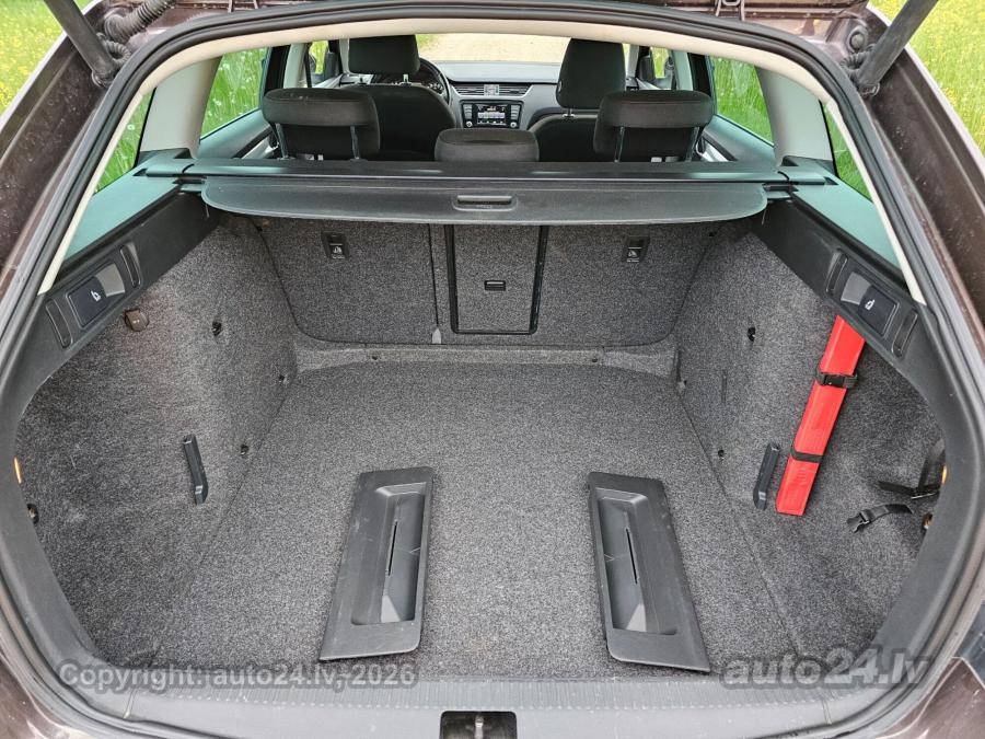 Beige Skoda Octavia 2014 in Viljandi, with an engine capacity of 1.60 L and mileage of 258 thousand km for 7300 €, photo 14 on AUTOMOTO.COM.LV