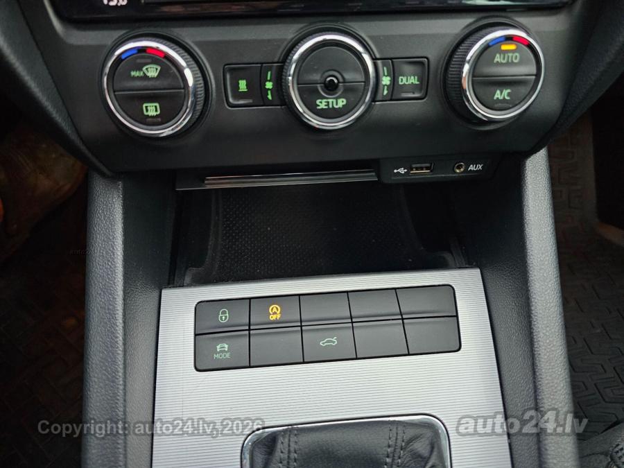 Beige Skoda Octavia 2014 in Viljandi, with an engine capacity of 1.60 L and mileage of 258 thousand km for 7300 €, photo 24 on AUTOMOTO.COM.LV
