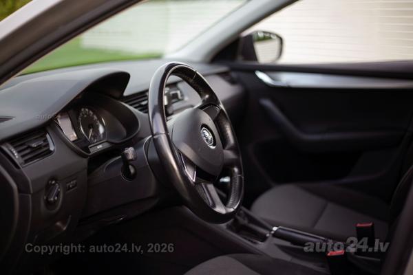 Beige Skoda Octavia 2014 in Tallinn, with an engine capacity of 1.20 L and mileage of 245 thousand km for 5300 €, photo 8 on AUTOMOTO.COM.LV