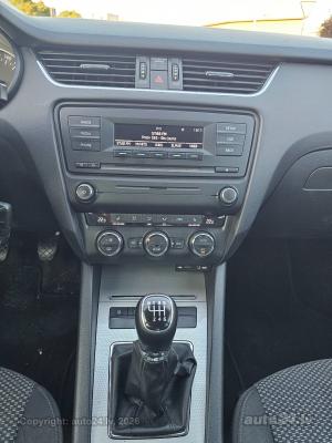 Smilšu krāsa Skoda Octavia 2014 Paide, ar dzinēja tilpumu 1.20 L un nobraukumu 203 tūkst. km par 4999 €, foto 12 vietnē AUTOMOTO.COM.LV