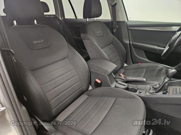 Smilšu krāsa Skoda Octavia 2016 Tartu, ar dzinēja tilpumu 2.00 L un nobraukumu 322 tūkst. km par 8898 €, foto 8 vietnē AUTOMOTO.COM.LV