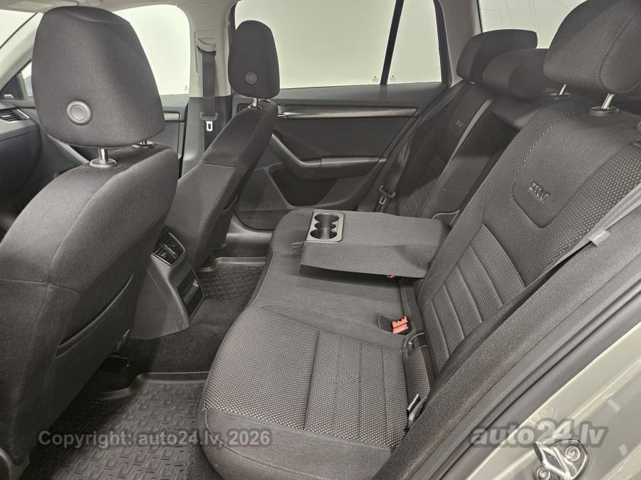 Smilšu krāsa Skoda Octavia 2016 Tartu, ar dzinēja tilpumu 2.00 L un nobraukumu 322 tūkst. km par 8898 €, foto 10 vietnē AUTOMOTO.COM.LV