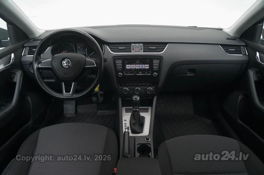 Beige Skoda Octavia 2016 in Tallinn, with an engine capacity of 1.40 L and mileage of 149 thousand km for 9900 €, photo 9 on AUTOMOTO.COM.LV