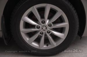 Beige Skoda Octavia 2016 in Tallinn, with an engine capacity of 1.40 L and mileage of 149 thousand km for 9900 €, photo 16 on AUTOMOTO.COM.LV