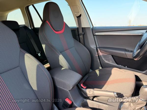 Beige Skoda Octavia 2017 in Jogeva, with an engine capacity of 1.40 L and mileage of 215 thousand km for 11500 €, photo 11 on AUTOMOTO.COM.LV