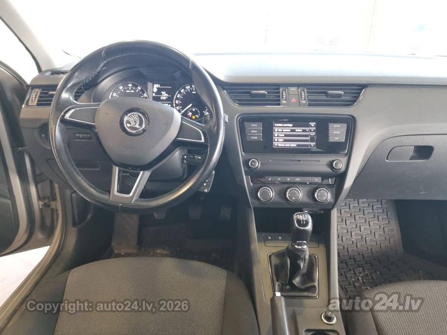 Smilšu krāsa Skoda Octavia 2017 Viljandi, ar dzinēja tilpumu 1.20 L un nobraukumu 216 tūkst. km par 5952 €, foto 7 vietnē AUTOMOTO.COM.LV
