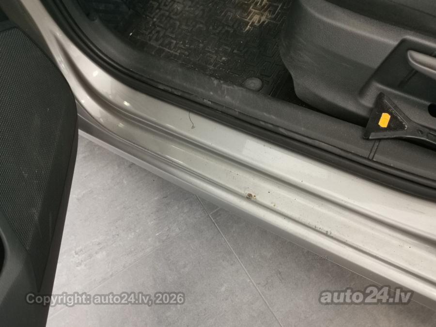 Smilšu krāsa Skoda Octavia 2017 Viljandi, ar dzinēja tilpumu 1.20 L un nobraukumu 216 tūkst. km par 5952 €, foto 22 vietnē AUTOMOTO.COM.LV